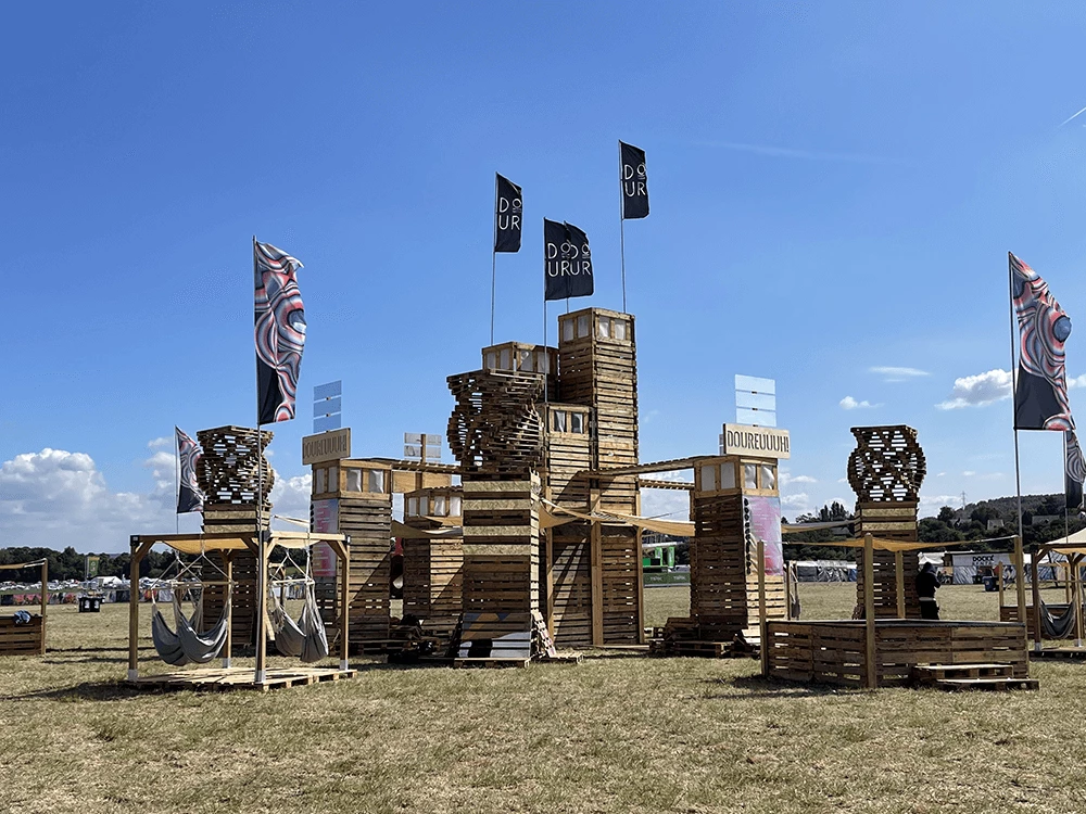 Arches/Totems
